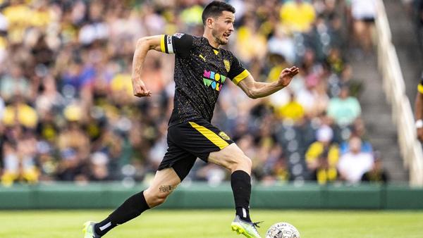 New Mexico re-signs club original Sam Hamilton