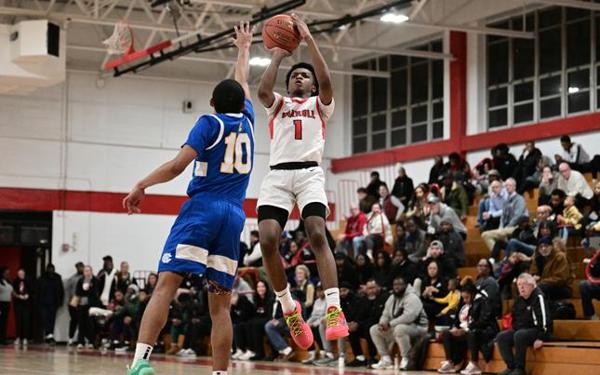 Bowe hoping young Carroll squad learning to win as playoffs approach