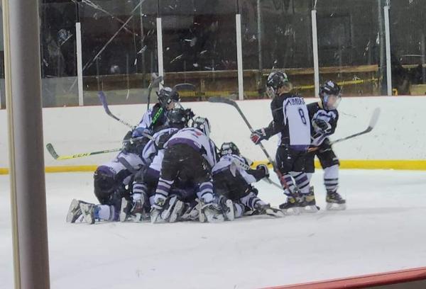 Squirts take on the Troy/Albany Titans
