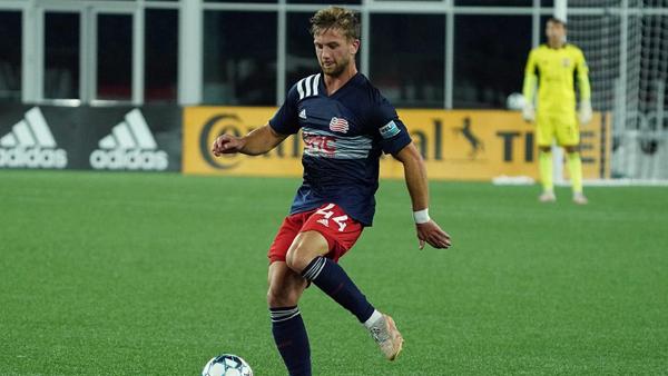 Hounds add French defender Pierre Cayet