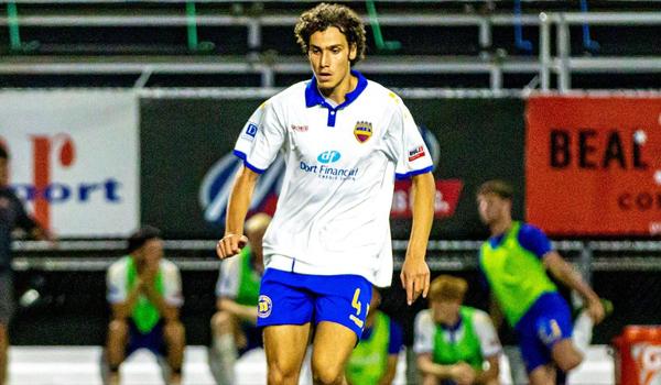 Bucks re-sign star defender Hugo Bacharach