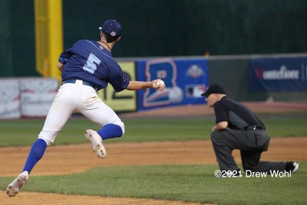 MINERS OUTLAST BOULDERS IN SLUGFEST