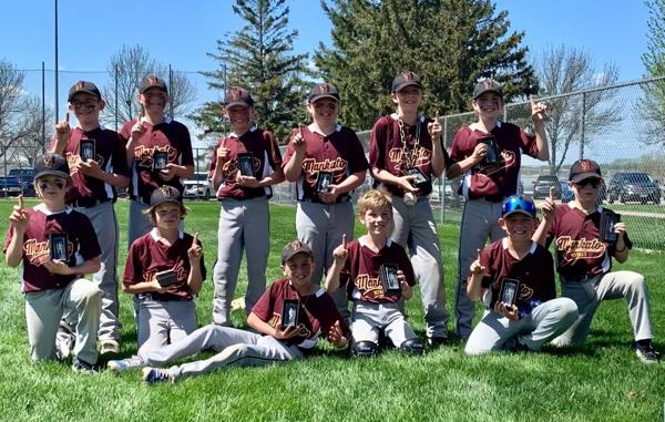 11AA Wins Apple Valley Tournament!!!