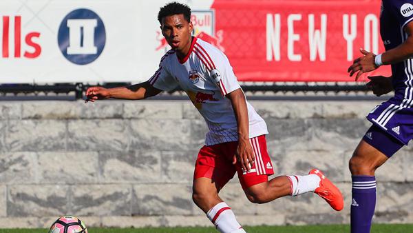 Bermuda International Lewis Joins Battery