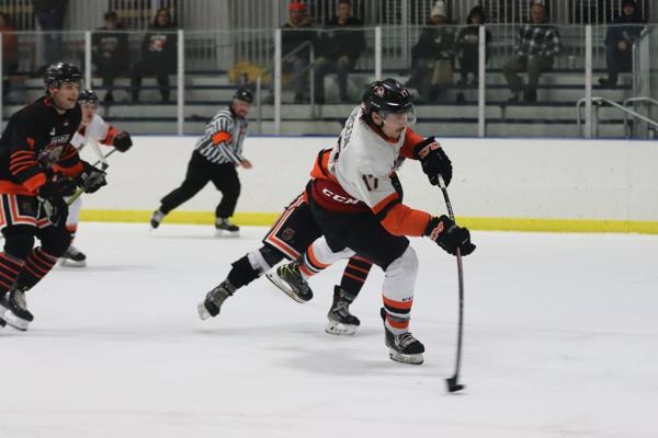 The Fort Wayne Spacemen beat the Motor City Gamblers 4-2