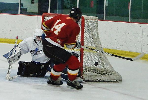 Sibley Edges Eastview as D8 peewee A playoffs near