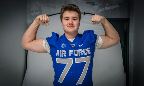 Sam Floysand '21 Signs with the United States Air Force Academy