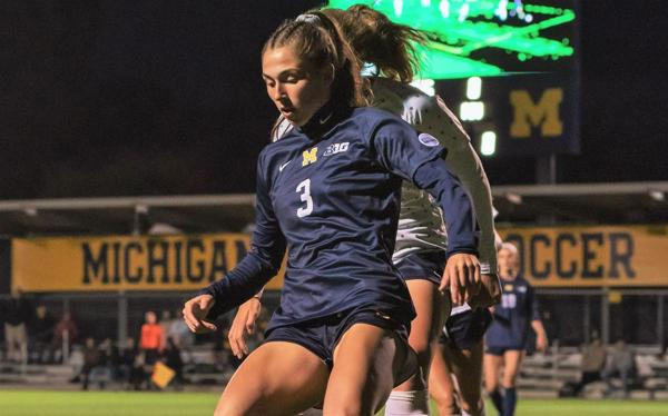 Flint City AFC re-signs Sammi Woods