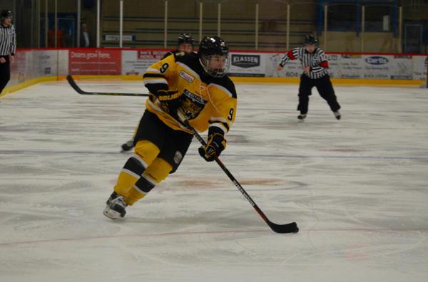 Angus Crookshank commits to Langley Rivermen for 2016