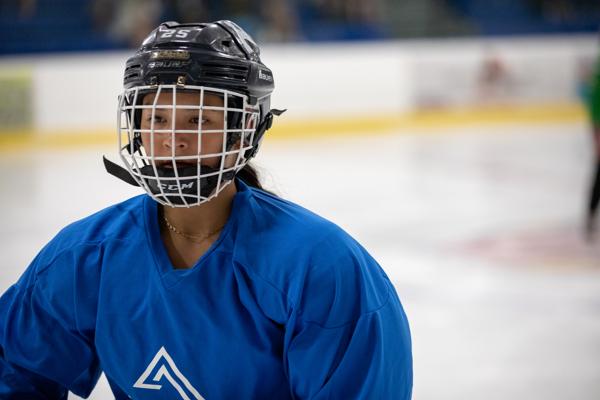 Annabel Raffin & Elsa Haakonsen Named Julie Chu MVP - College Prospects