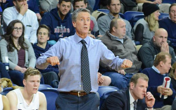 Dunphy bests Donahue in first Big 5 meeting of old friends