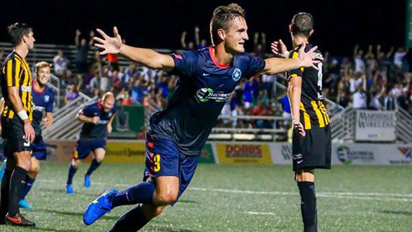 Saint Louis’ Fink Makes Mark for Hometown Club