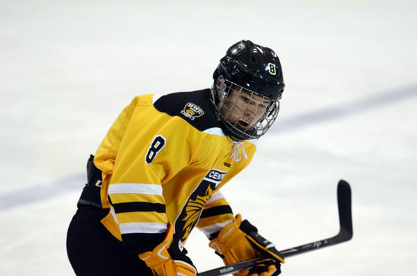 Angus Crookshank Commits to New Hampshire NCAA