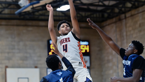 BOYS BASKETBALL: Jordan Dill - The Freshman Who is Turning Heads Both ...