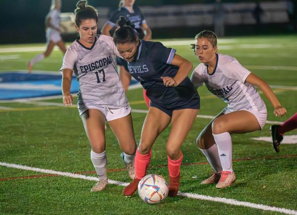 SOC: Episcopal Academy Girls' Claims Inter-Ac Title; Thrilling Games ...