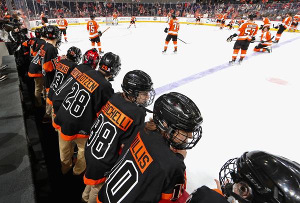 Flyers Defenseman Tony DeAngelo Sends Off Flyers Quebec PeeWee Team