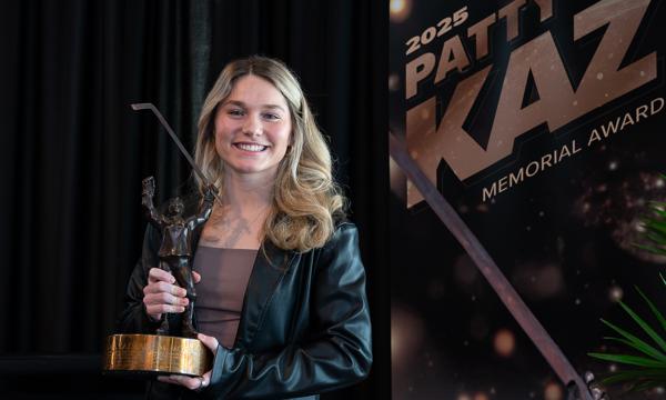 Casey O’Brien Caps Off Historic Season with Patty Kazmaier Award and a ...