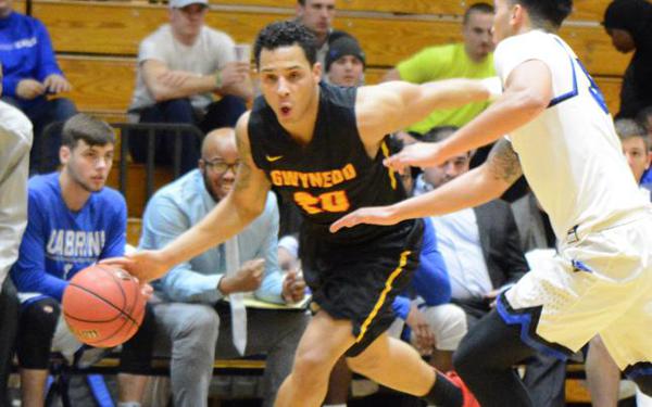 From Alaska to Gwynedd Mercy, Lopez brothers stay together