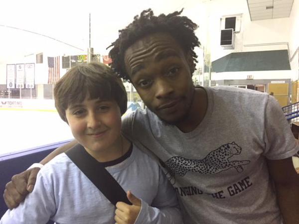 Chicago's Cheetahs Join Titans for Community Service