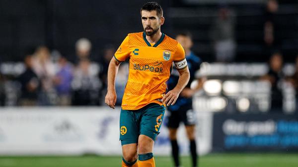 FC Tulsa signs veteran midfielder Charlie Adams