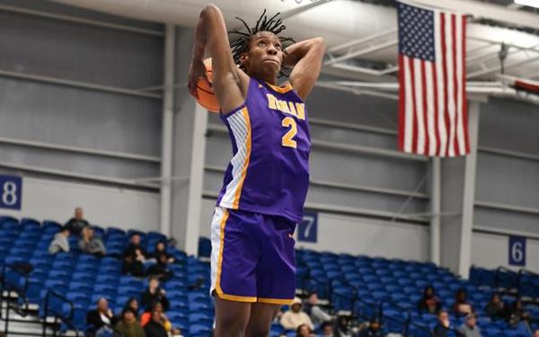 Wilmington PBP Classic: Roman figuring out identity; Carroll wins