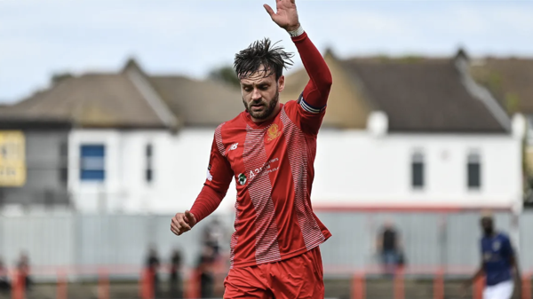 English midfielder James Vaughan signs with the Kickers