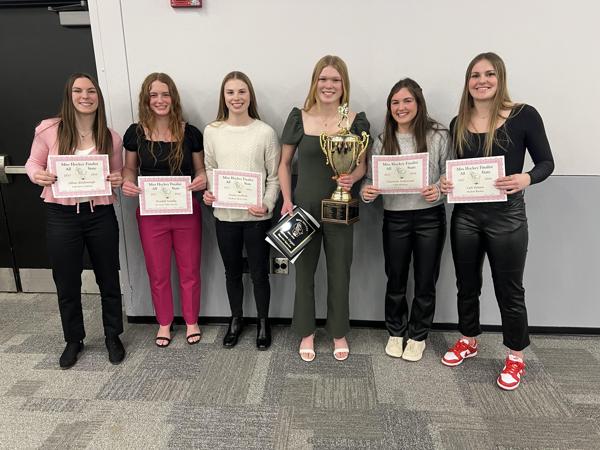 Autumn Cooper Wins GWHCA Ms Hockey Award