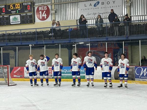 Northwest Hockey Conference Remains a Three-team Race