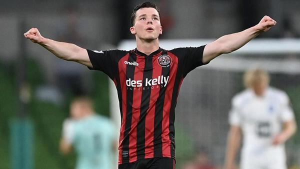 Le Rouge sign Scottish midfielder Ali Coote