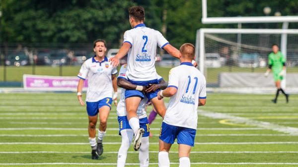 Slade slams home winner in Bucks’ 4-goal spree