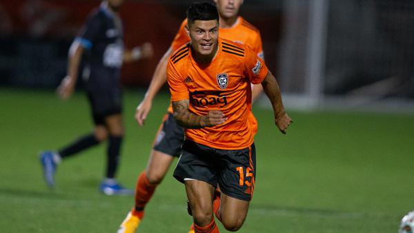 El Salvador International Eric Calvillo Joins Locomotive FC