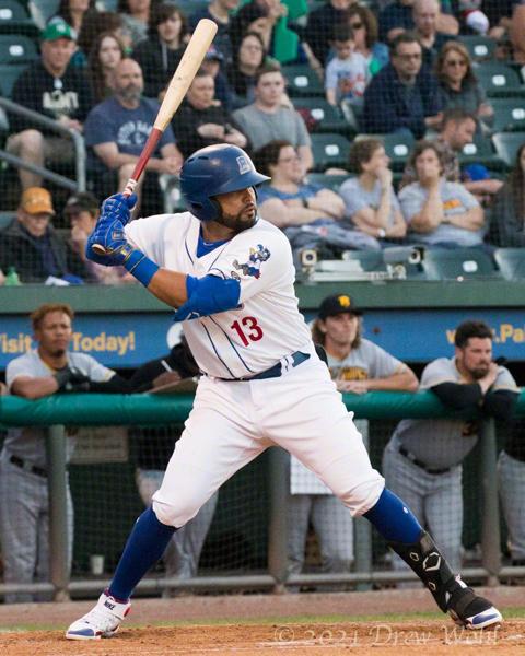 VALLEY CATS SCORE LATE TO EDGE BOULDERS