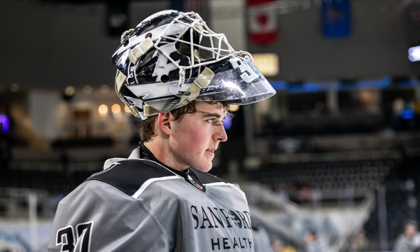 Dave Peterson Goaltender of the Year Award winner, Hampton Slukynsky ...