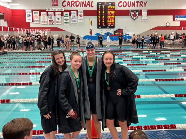 MWHF Girls Swim to State
