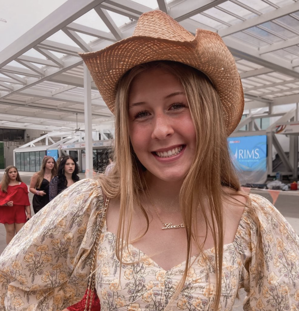 Emily Tordoff's Instagram, Twitter & Facebook on IDCrawl
