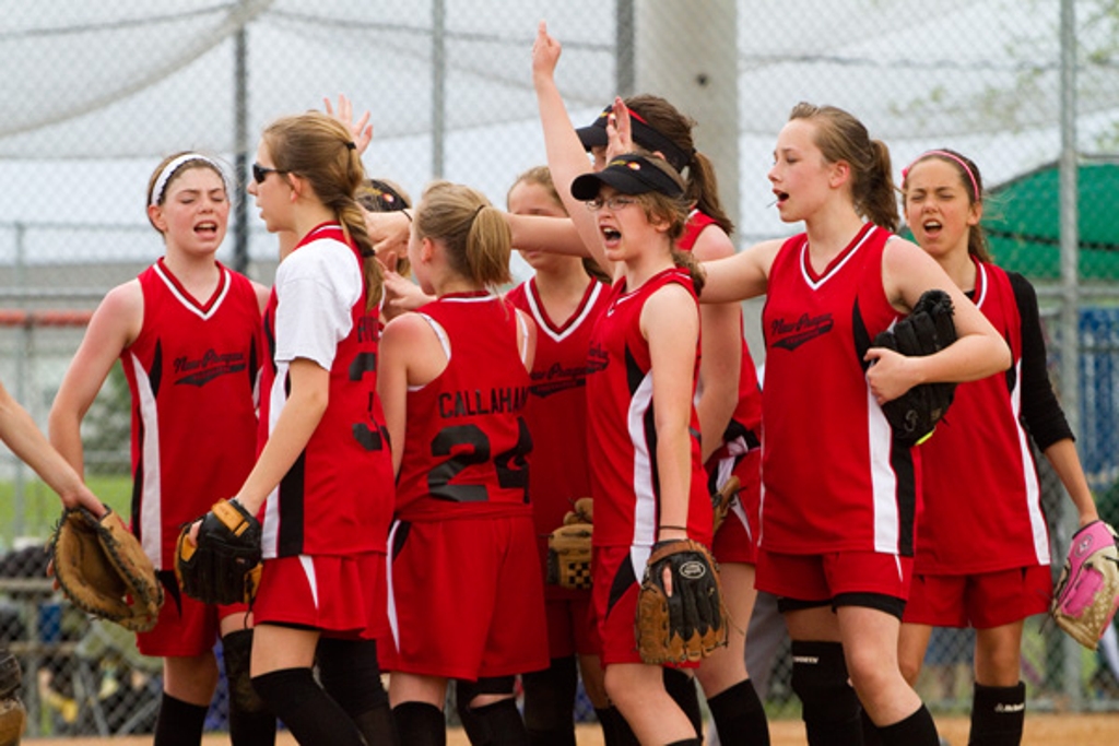 2011 Season Photos - 12U Red | Photos | New Prague Girls Fastpitch ...