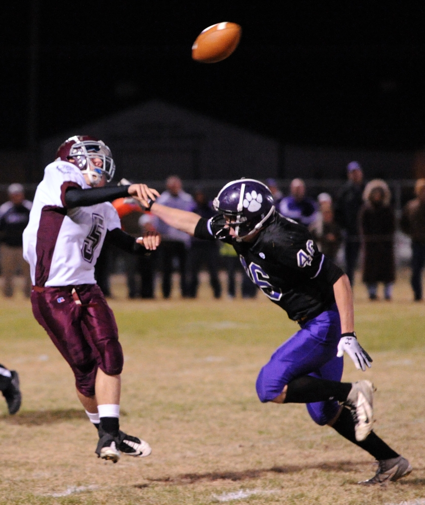 Lester Prairie/Holy Trinity vs. Le Center | Photos | MN Football Hub ...