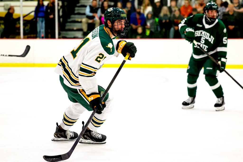 Seizing the Moments: Ben Anderson's path from ACYHA to Tier 3 to Division I