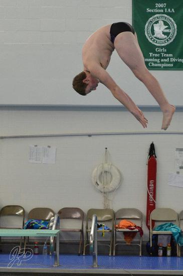 Boys Swimming & Diving