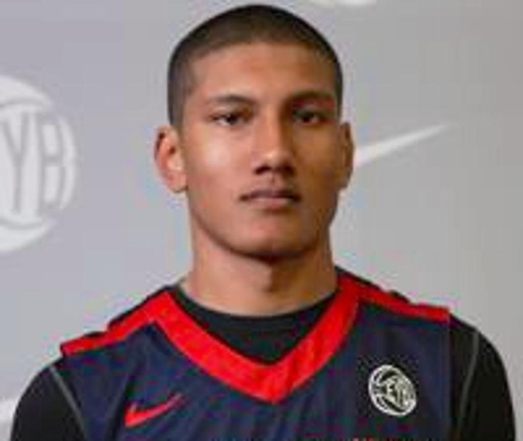2015 6'9" Tyler Barlow Joins Danny Granger D1 Ambassadors For Live Period