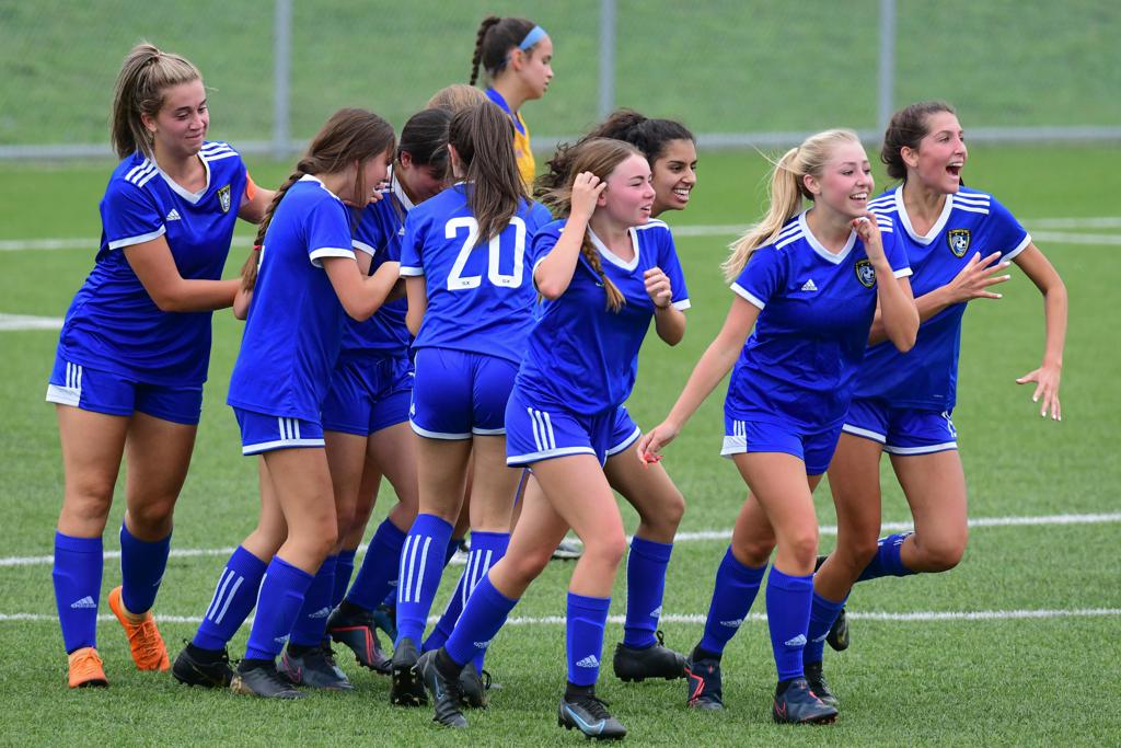 Windsor Caboto Strikers Blue win U-16 Girls District Ontario Cup