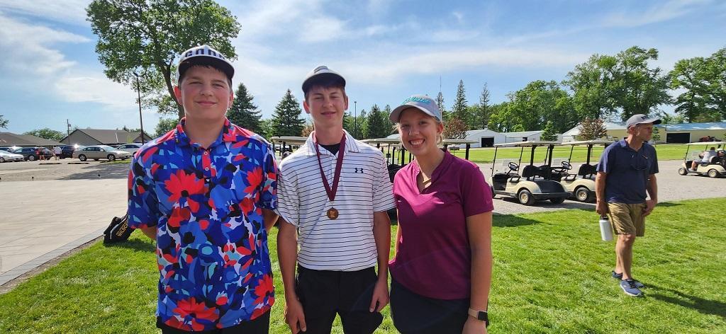 Mitch Dewey Advances to Class AA State Boys Golf Tournament