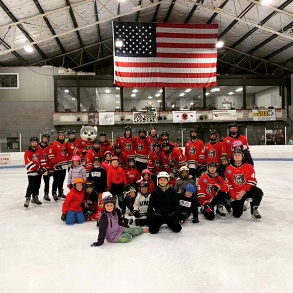 | Photos | New England Wolves