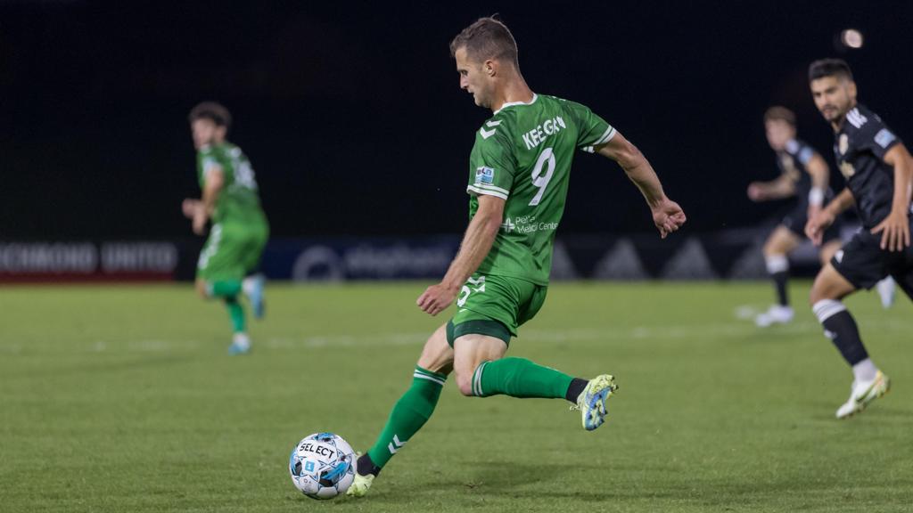 Knoxville sign League One veteran Jake Keegan