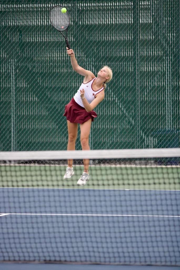 Otters Sweep Doubles Matches in 6-1 Win Over Panthers