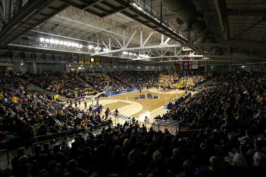 Minnesota State University, Mankato- Taylor Center (Bresnan Arena)