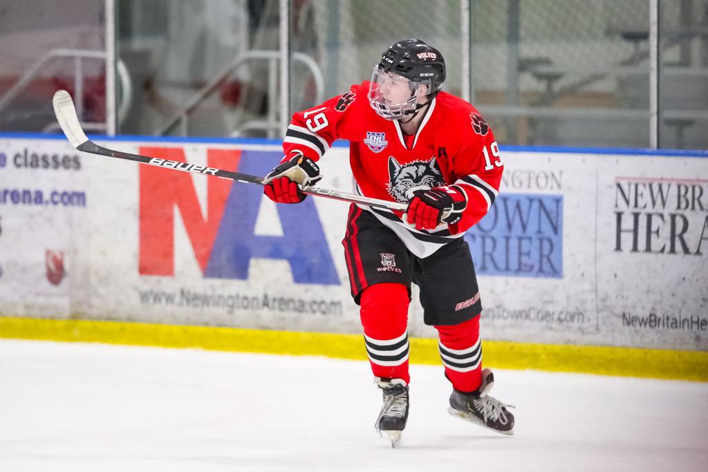 Wolves Sweep Weekend