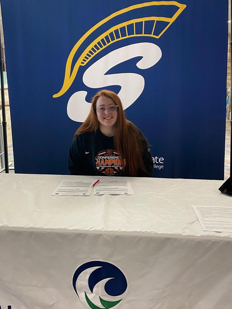 Lydia Baker to Play Basketball and Softball at M State