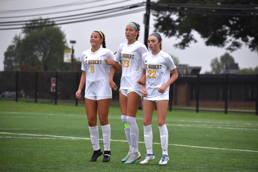 PCL GIRLS SOCCER: A Player Beyond Her Years at St. Hubert, a Veteran ...
