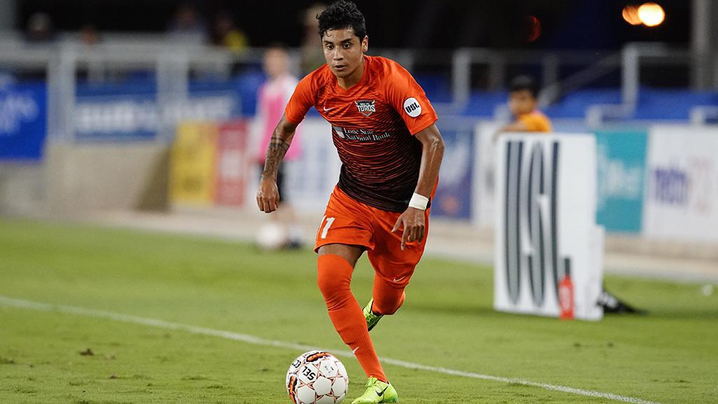 Jesus Enriquez Returns to Bay Area, Signs with Oakland